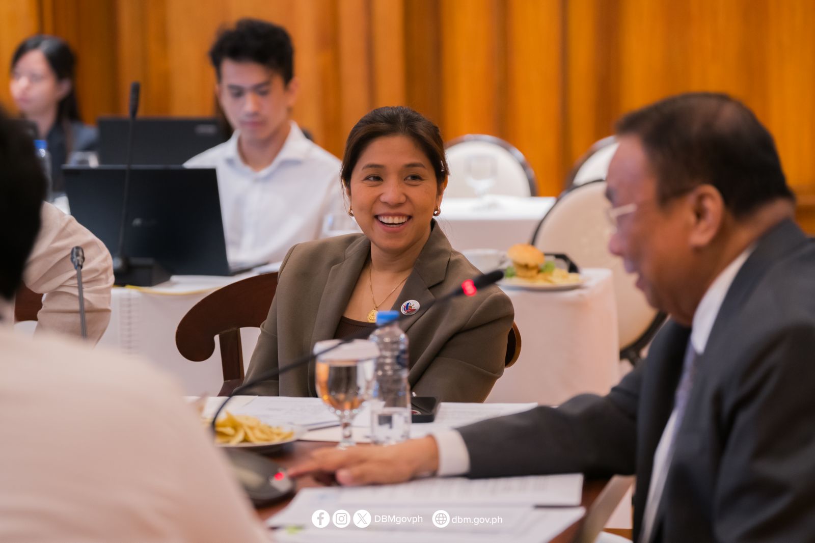 DepEd Employees to Receive Performance-Based Bonuses This Year ...