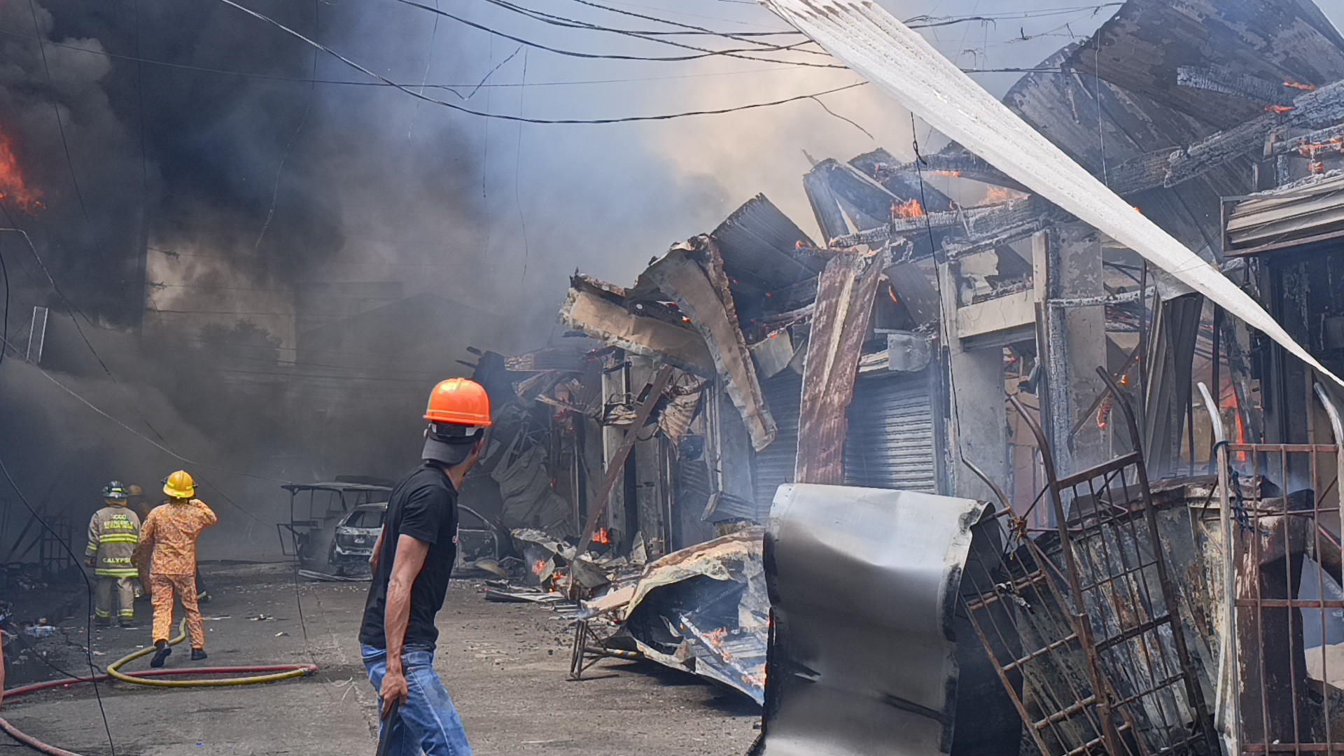Fire hits Puerto Princesa old market: over 20 stalls destroyed ...